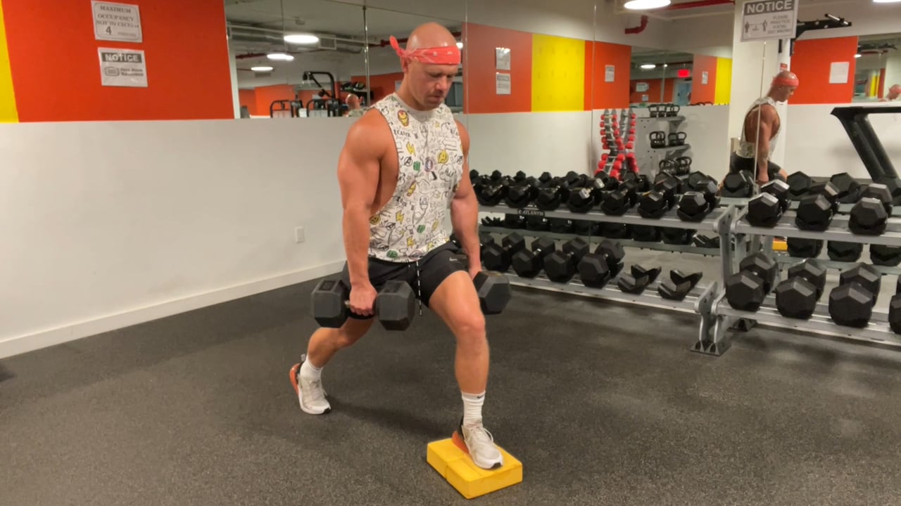 FFE Split Squats - Bandana Training Club