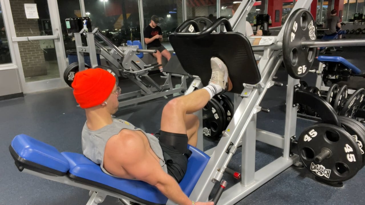 Single Leg Press - Bandana Training Club